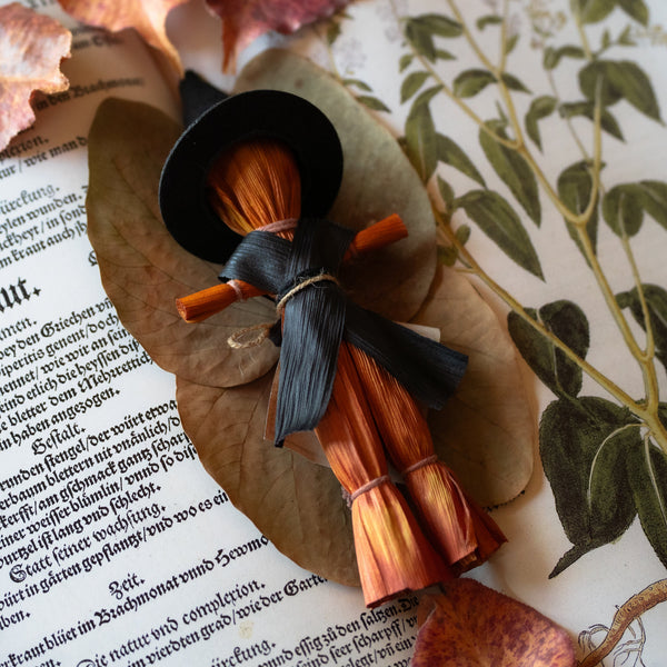 Samhain Witch Corn Husk Doll – www.thewitchesmoon.com